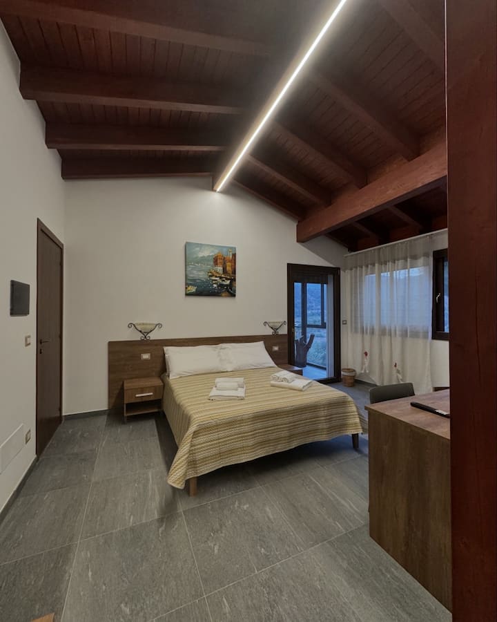 Tripla Deluxe 1 Piano 1 - Nizza di Sicilia