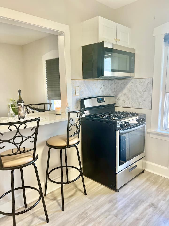 Weber 2br Retreat W/bbq | Near Trails & Fast Wifi. - Hawthorne, NJ