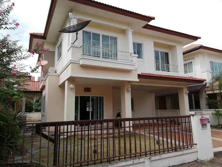 บ้านชลพฤกษ์โฮมฮักเมืองขอนแก่น - Khon Kaen