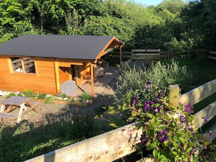 The Cabin At April Cottage - St Austell