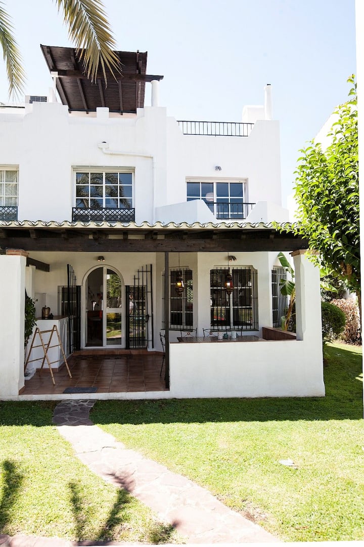 Modern Townhouse, Rooftop Terrace, Pool And Golf - Marbella