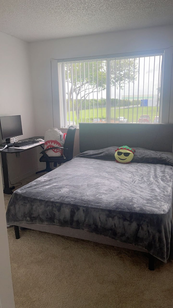Trendy And Cool Newly Renovated - Homestead, FL