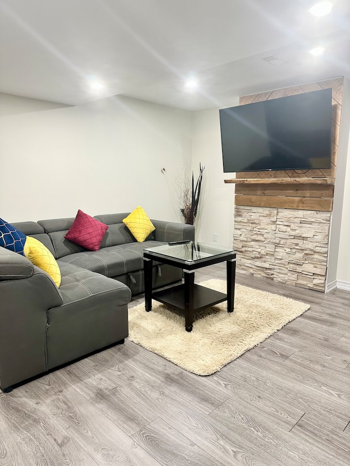 Stunning Legal Comfy Apartment In Fergus - Fergus