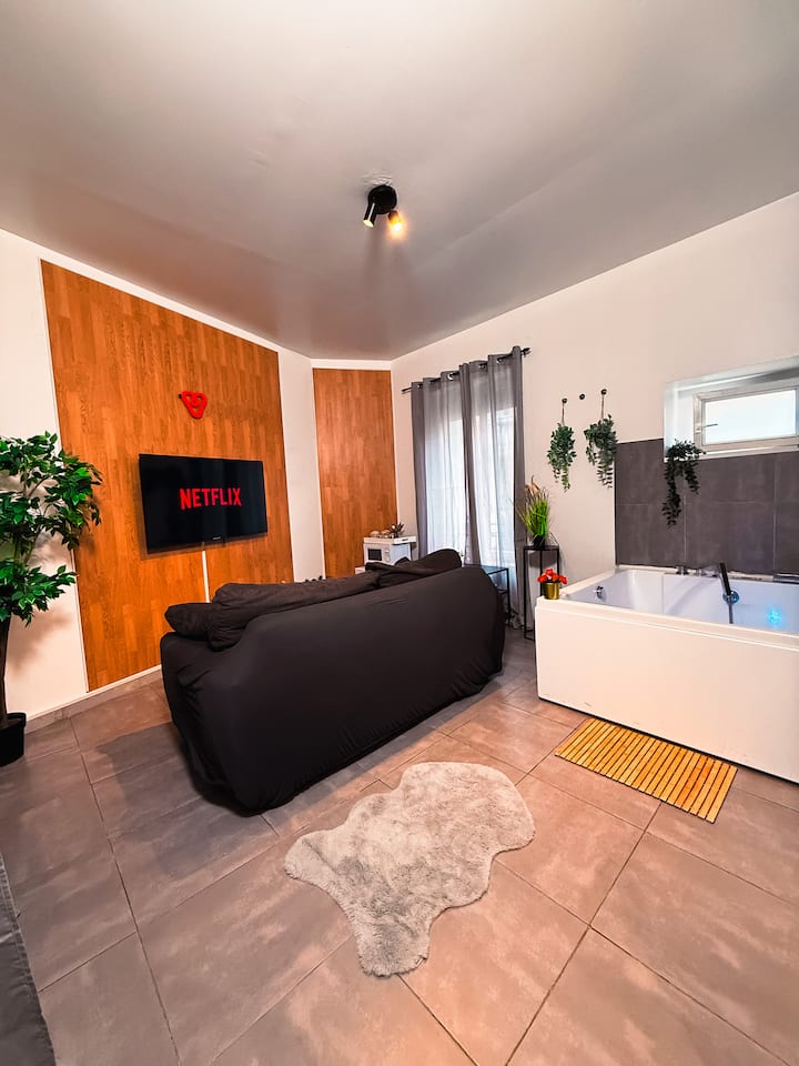 Suite&jacuzzi - Stade De France - Saint-Denis, France