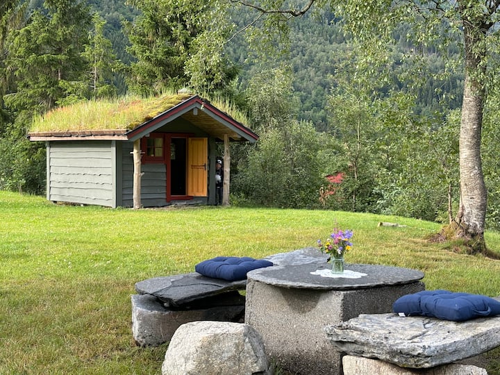 Idyllisk Hytte - Loen