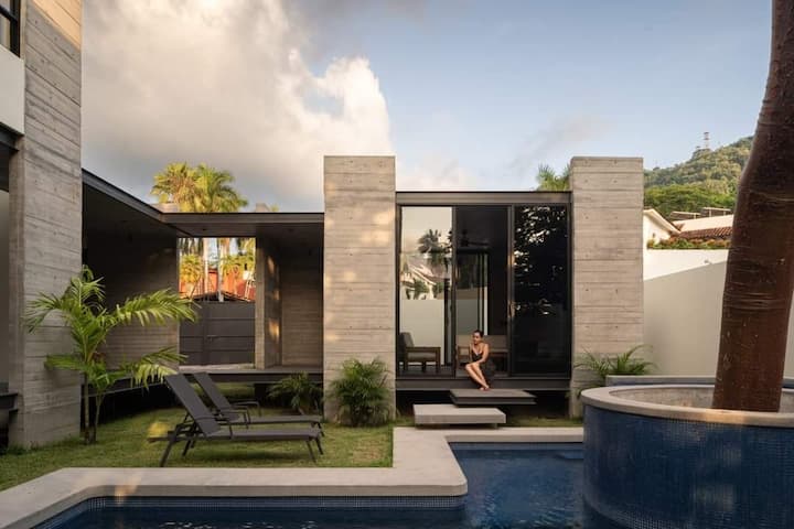 Preciosa Casa Hasta 20p - Zihuatanejo
