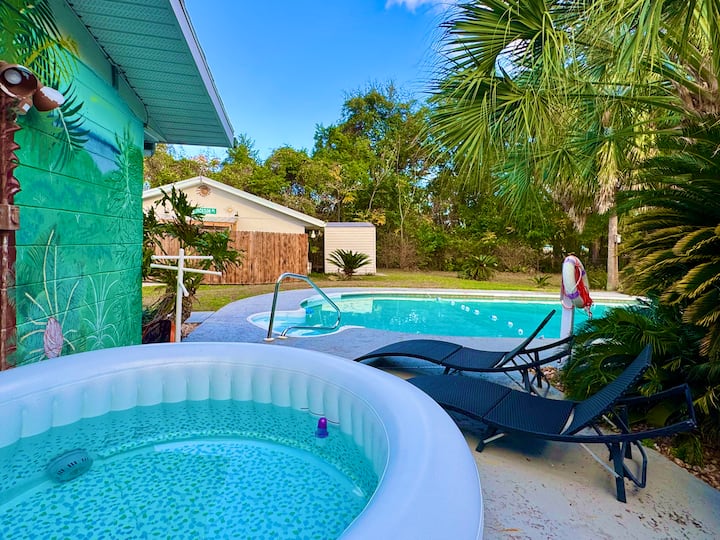 Magic’s Pool House- Hot Tub, Springs-rivers-trails - Gilchrist Blue Springs State Park, High Springs