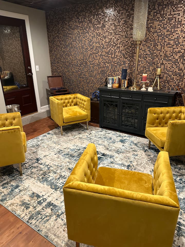 Basement Speakeasy W/pool - Raleigh, NC