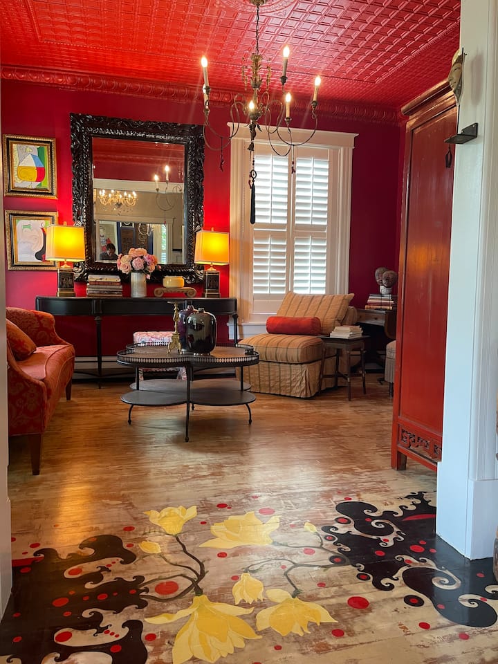 Yellow Bird Luxury Of Harpers Ferry By 7 Magnolias - Harpers Ferry, WV