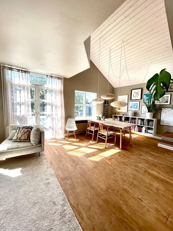 Warm And Cozy 4bdr/2bathroom Apt. Downtown - Reykjavík