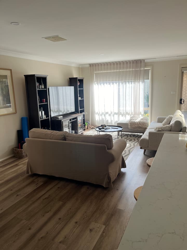 Private Room Near Penrith - Kingswood