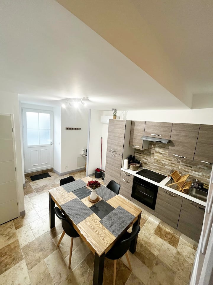 Maison De Village Rénovée - Gard