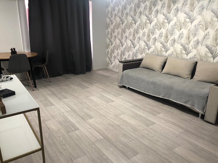 Трёхкомнатная квартира в центре! - Херсонская область