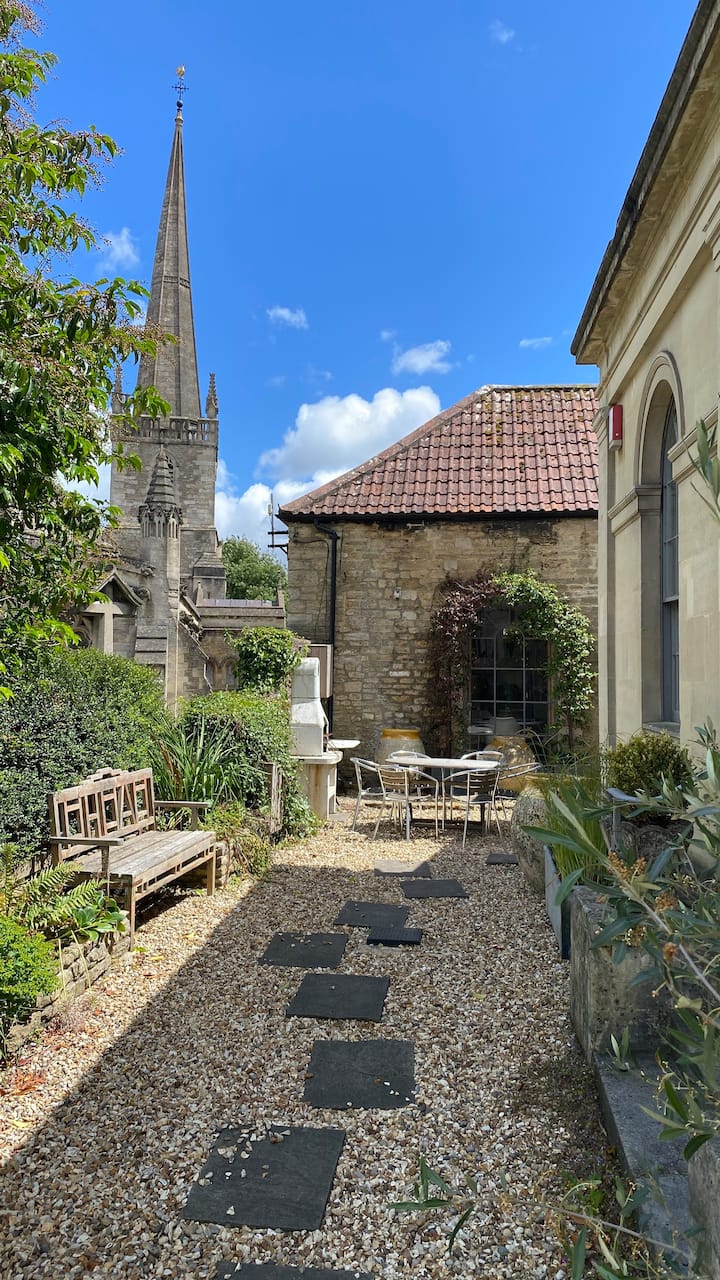 Charming Romantic Coach House - Frome