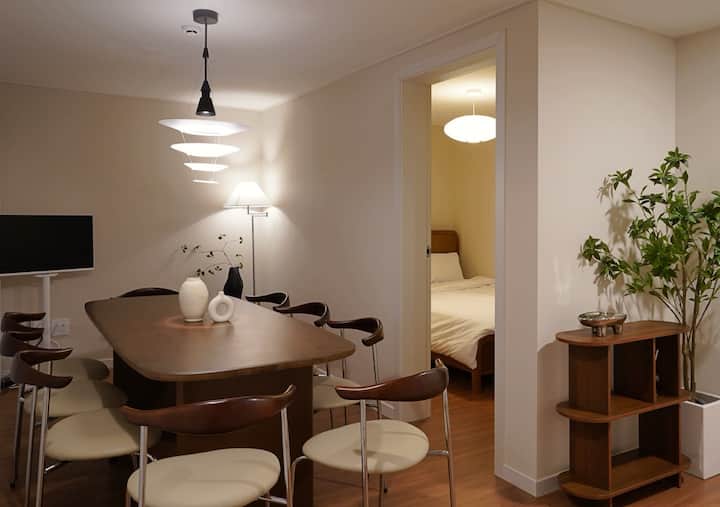 Myeong-dong Stn 4min / 3room / 5bed / 2bath - Seoul