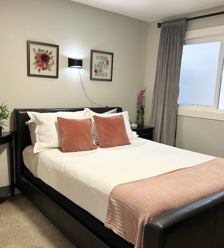 Bright Modern Suite • 5 Min To Unbc•private Entry - Prince George