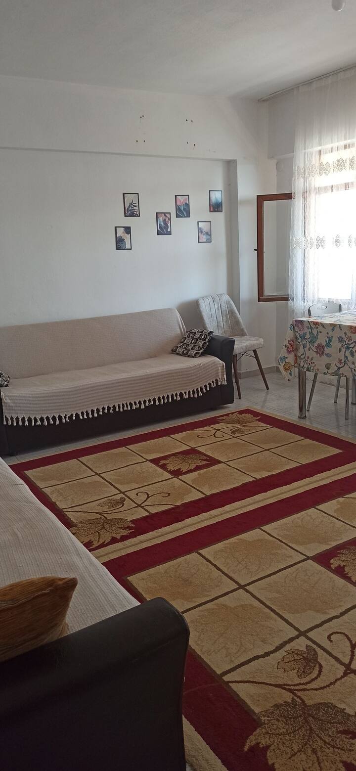 En Ust Kat Guvenli Refah Bir Oda - Ayvalık