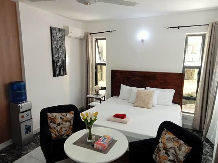Dee Kijanis Studio Apartment - Mombasa