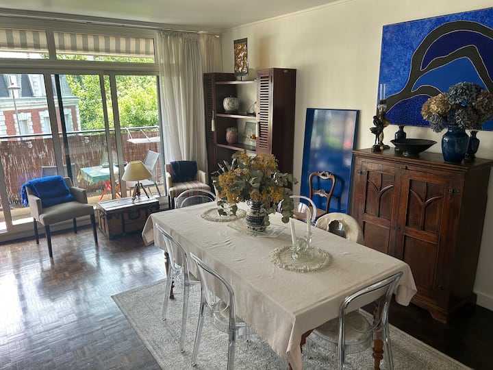 Chambre Privée 17m² 
Private Toilet And Bathroom - Paris