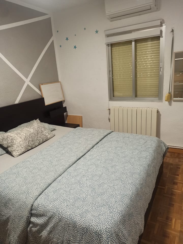 Habitación Tranquila En Alcalá - Alcalá de Henares