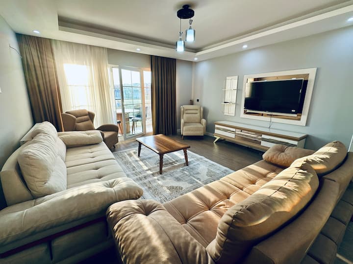 3+1 Apartment In Beylikduzu - Avcılar