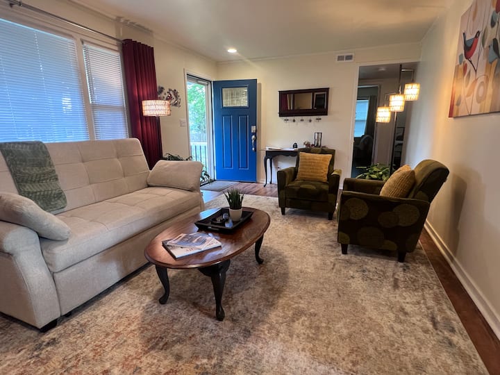 Prairie View - Comfy & Convenient | 2br | 1.5 Ba - Overland Park, KS