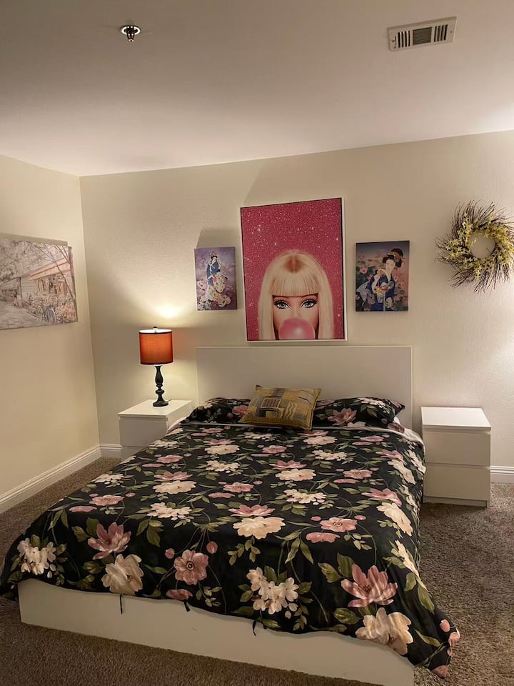 Modern 2br/2bath Apt Near Strip - Las Vegas Strip, NV