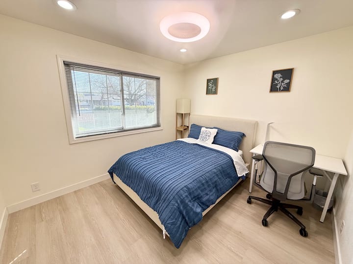 Master Bedroom With Private Bath - Convenient Area - San Jose, CA
