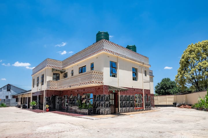 Strathaven Bed And Breakfast - ハラレ