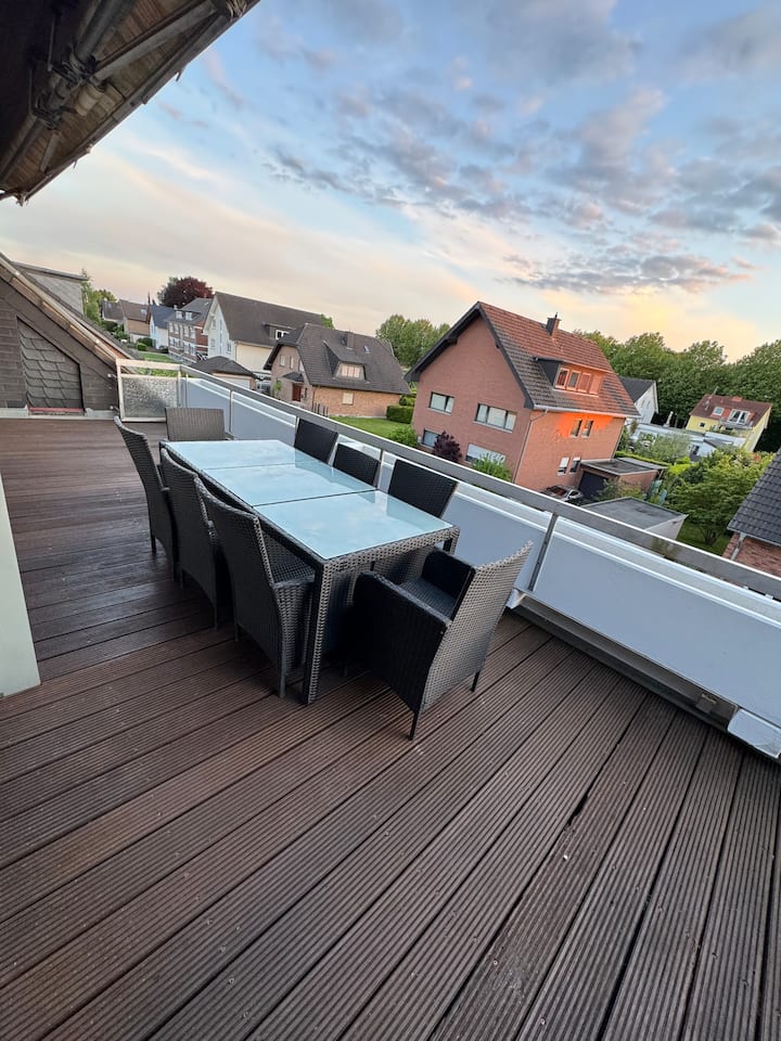 Stilvolles Retreat Mit Loggia & 2 Schlafzimmern - Niederkassel