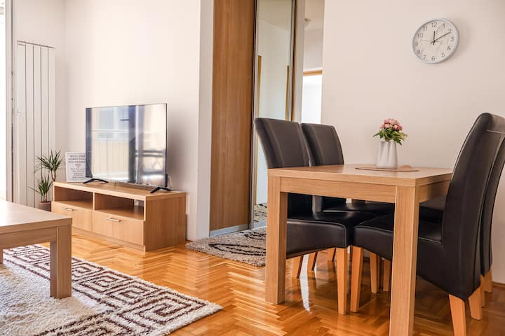 Air Urban 4-zimmer-wohnung (7+2) Voll Ausgestattet - Sarajevo