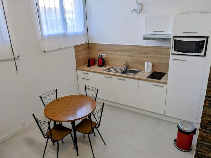 Bel Appartement Rénové, Situation Centrale - Juan les Pins