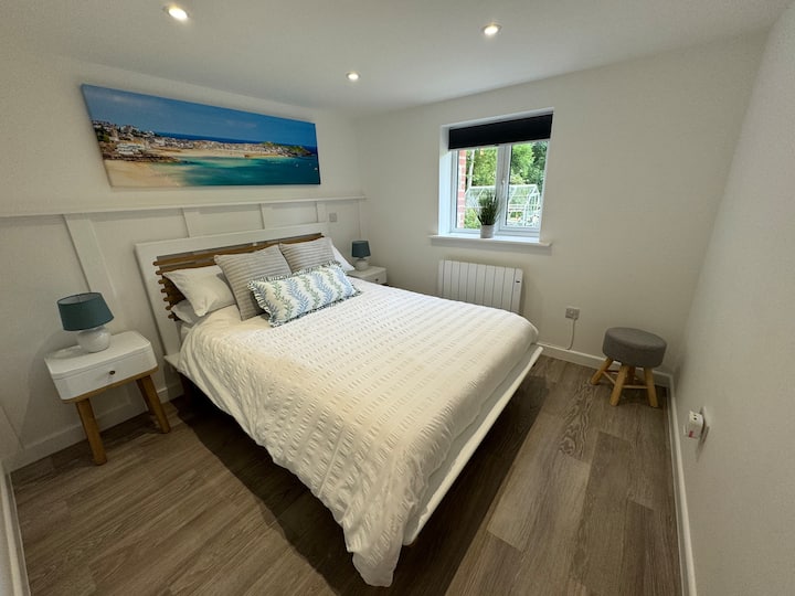 The Willows - Modern, Spacious Apartment - Marazion