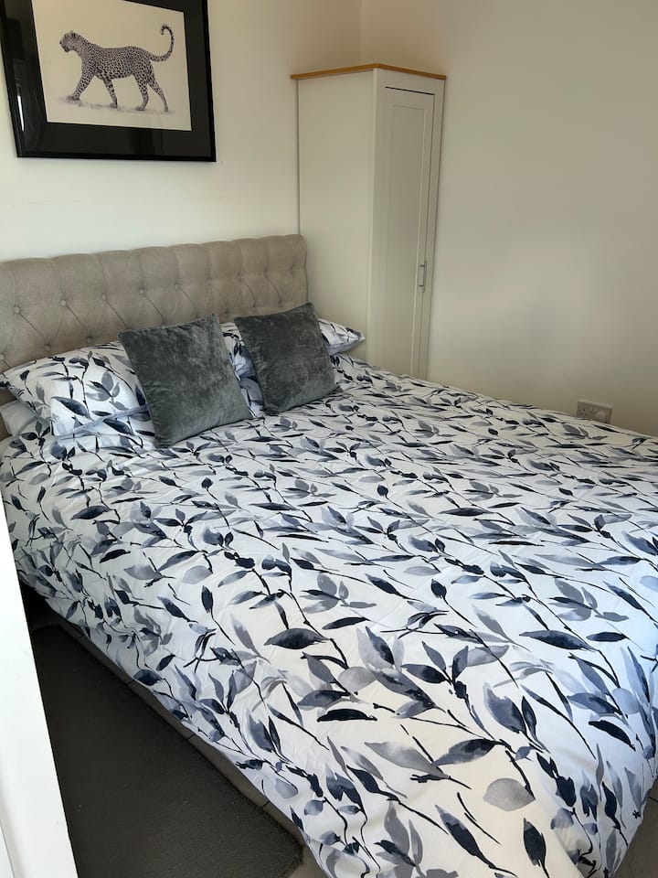 Cosy Quiet Self Contained Room With Amazing Views - Eastbourne