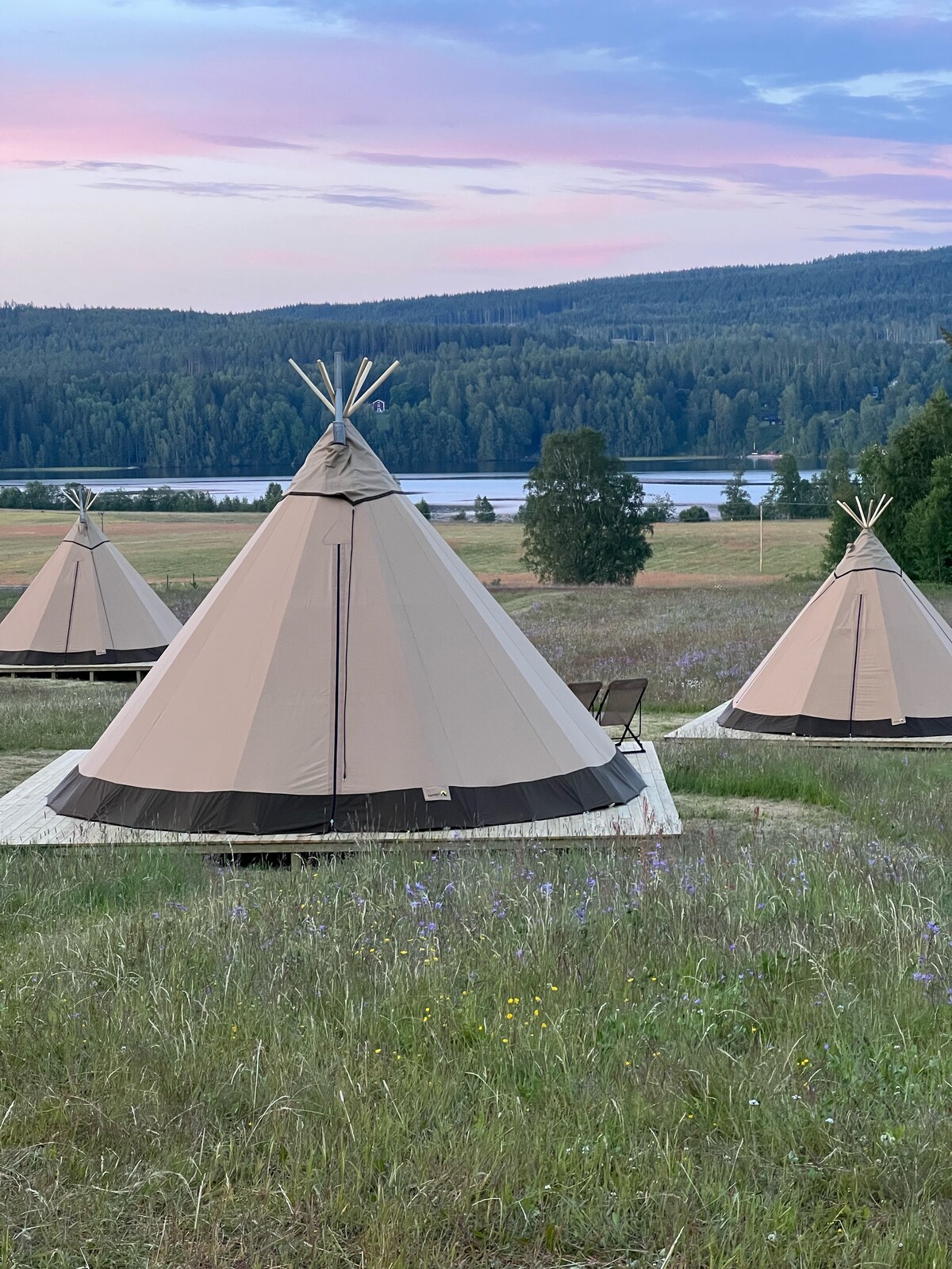 Foreland Sunnemo tipi 1 - Tents for Rent in Sunnemo, Värmlands län ...