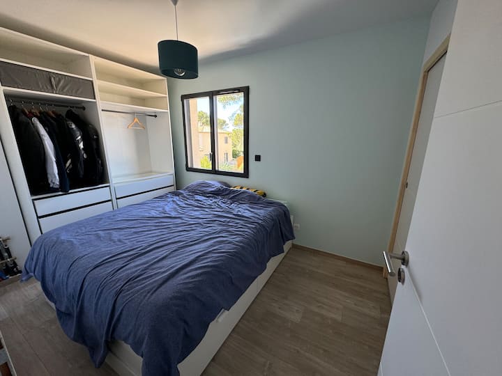 Chambres Chez L’habitant Piscine Clim - Istres