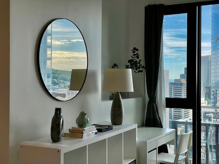 Luxurynewcondo-dt Montreal-idea 2 Students Share - Montréal, QC