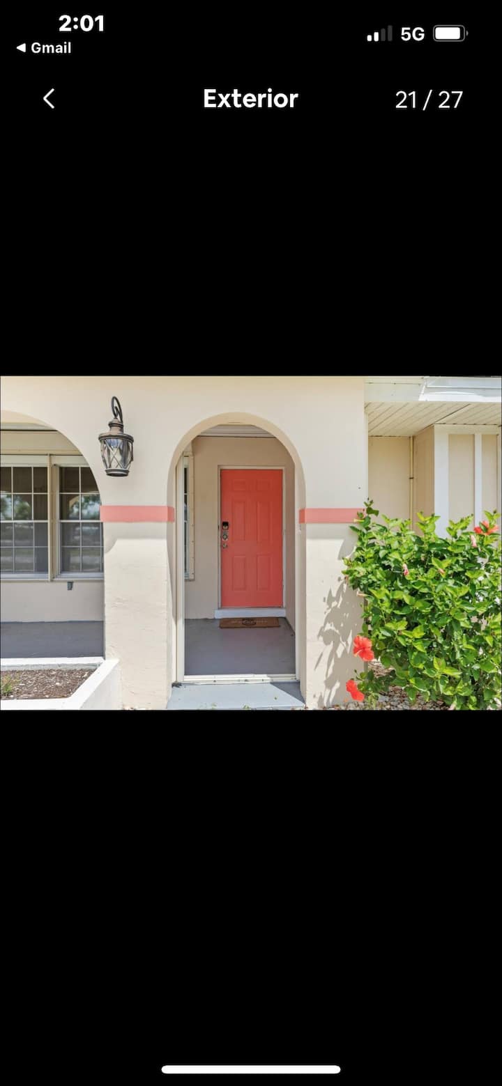 Quiet Fenced Waterfront Home - Port Charlotte, FL