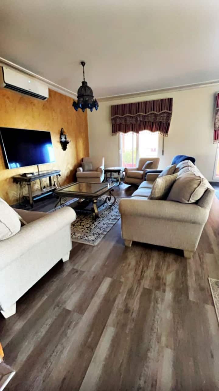 Penthouse With Terrace In Aqaba. - Áqaba
