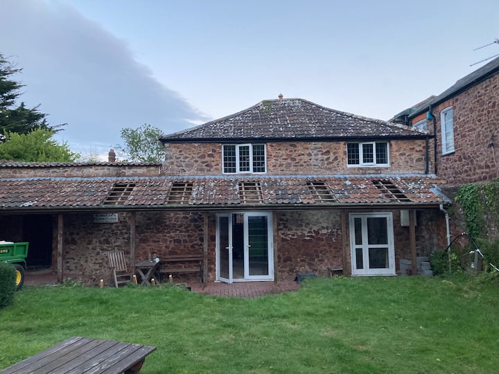 Secret Hideaway - Watchet