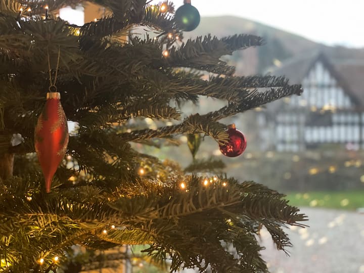 Christmas In The Shropshire Hills - Church Stretton