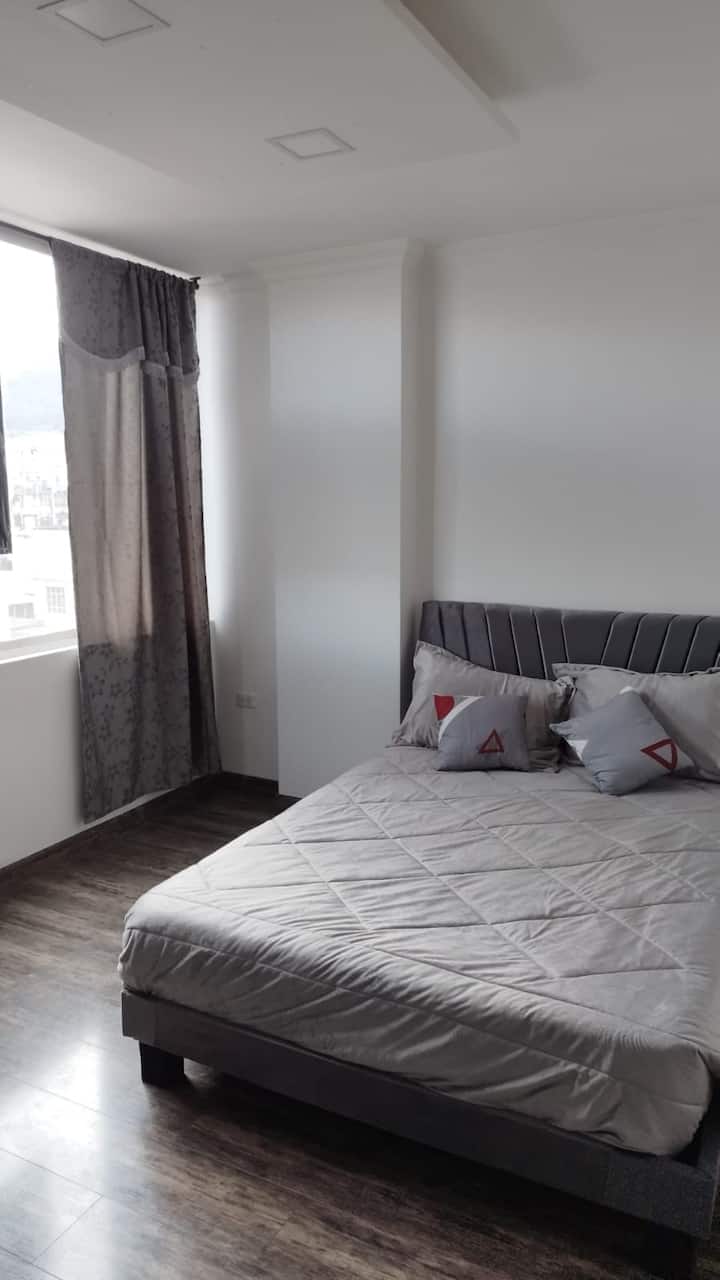 3br Apt Panecillo Views + Secure + Central - Quito