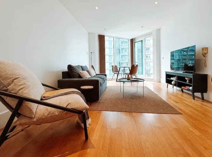 Modern City Apartment With Riverside Views - Londres