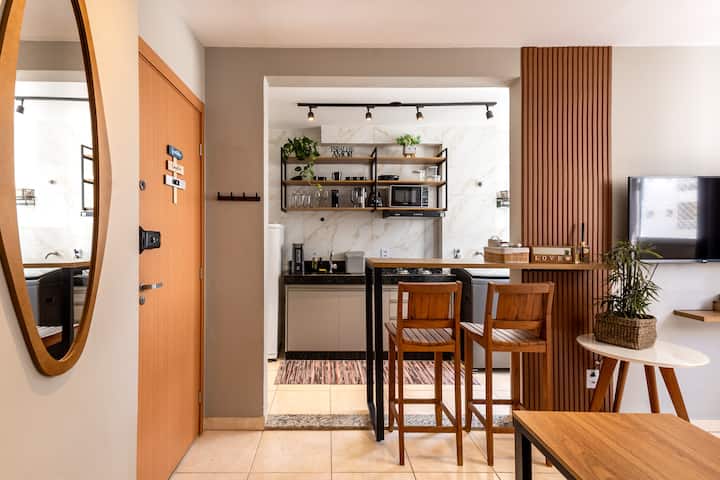 Apto Prox Praia Clube/port 24 Hs/ Ar Condicionado - Uberlândia