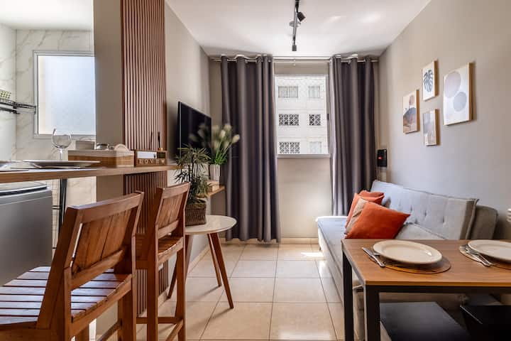 Apto Prox Praia Clube/port 24 Hs/ Ar Condicionado - Uberlândia