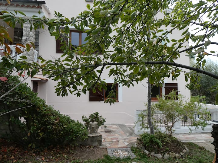 Grand Appartement 4 Personnes Aux Portes De Nice - Èze