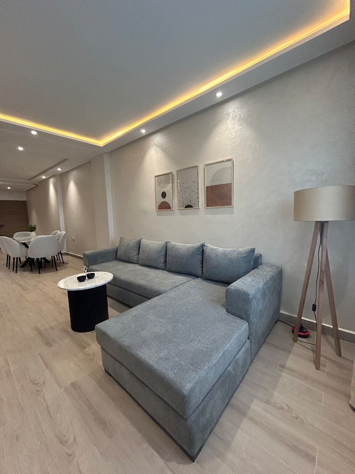 Vue Mer & Marina• 2 Chambres • Plage à 1 Min - Tanger