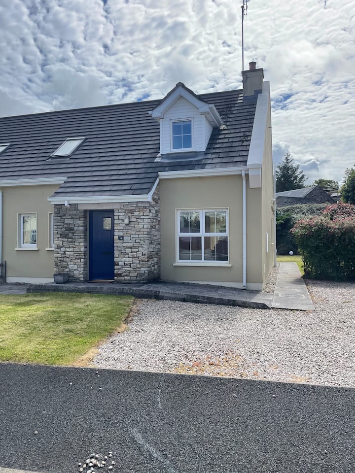 Six@six Holiday Home. Portnablagh, Dunfanaghy. - Dunfanaghy
