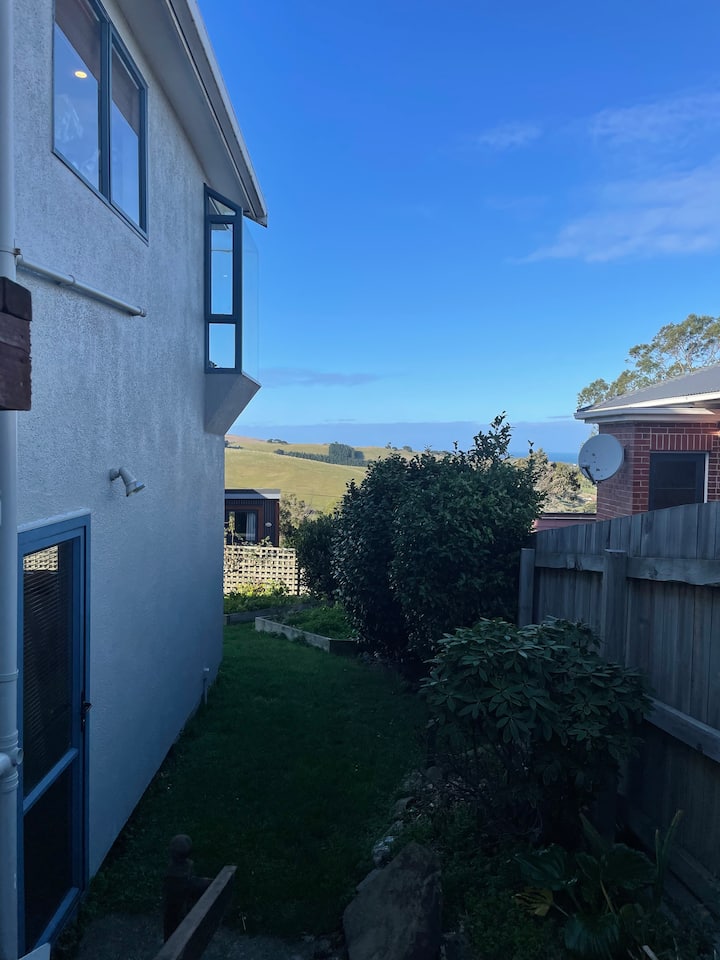 Self-contained Retreat - Dunedin