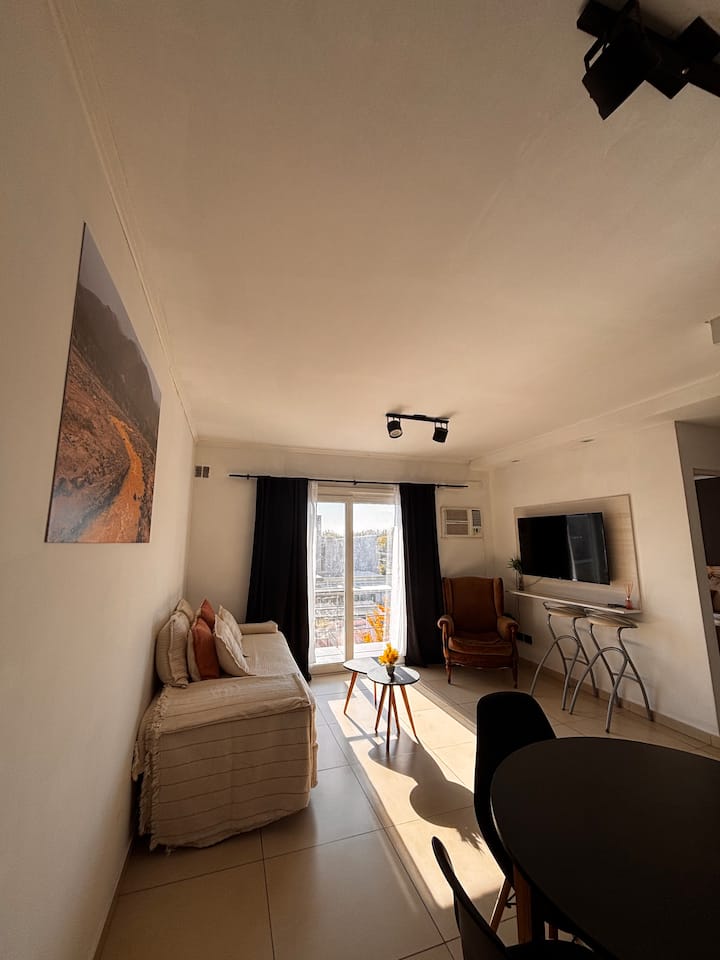 Apartamento Céntrico Con Cochera Privada - Luján